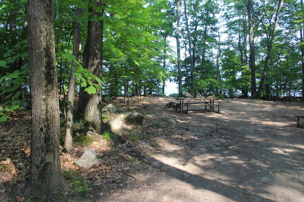 Campsite 1411 in Lighthouse Point Campground at Killbear Provincial ...