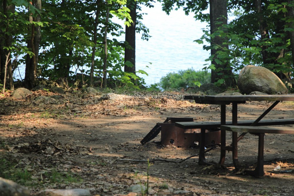 Campsite 1411 in Lighthouse Point Campground at Killbear Provincial ...