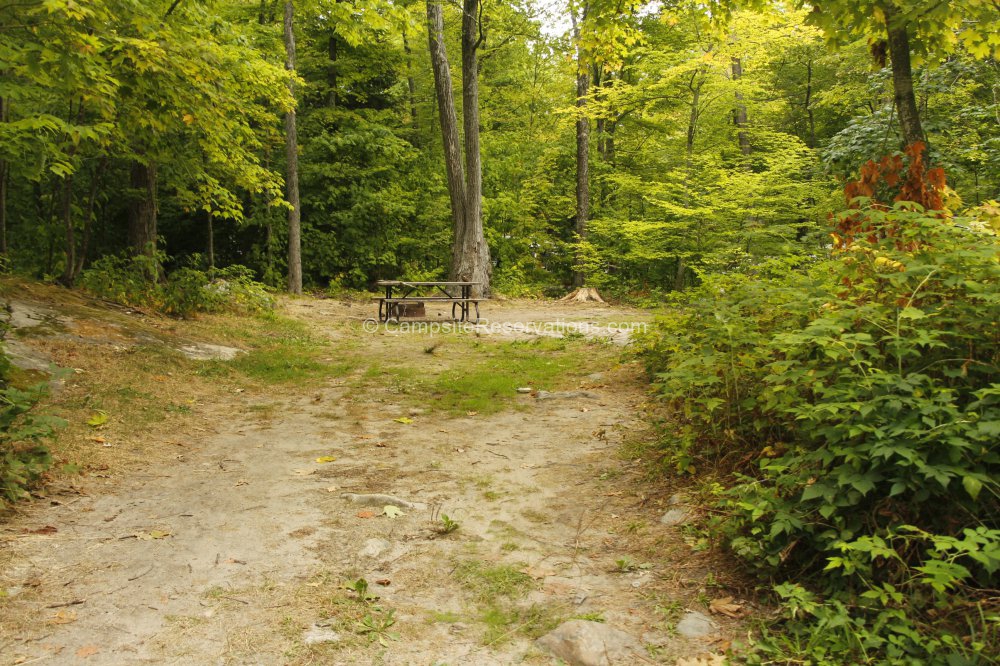 Campsite 272 in Beaver Dams Campground at Killbear Provincial Park ...