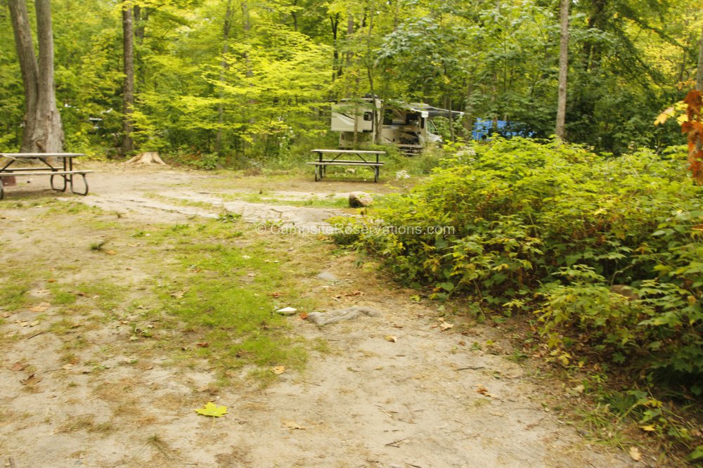 Campsite 272 in Beaver Dams Campground at Killbear Provincial Park ...