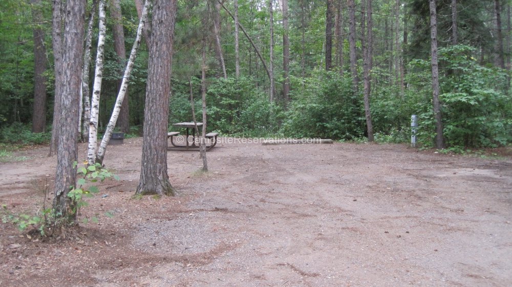 Campsite 02e in Side Lake Campground at McCarthy Beach State Park ...